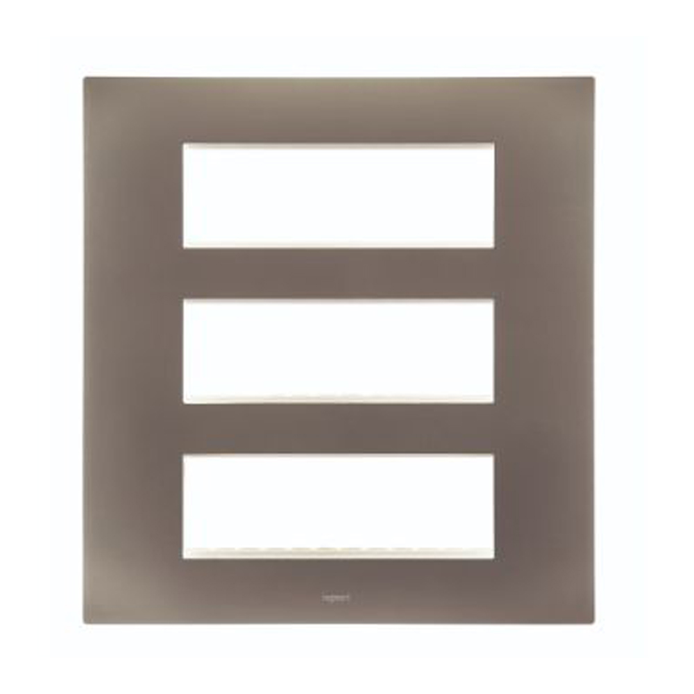 Legrand Lyncus Champagne plate + frame 18 M White | mykit | Buy online ...